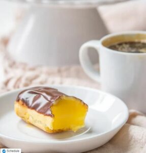 Bettie's Chicago – Baking Classes in a Retro Diner-Themed Event Space